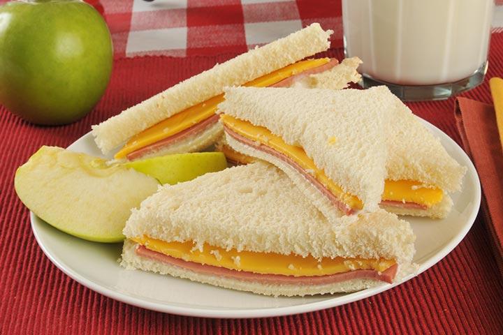 Top 10 Easy Apple Recipes For Kids To Try Out Today