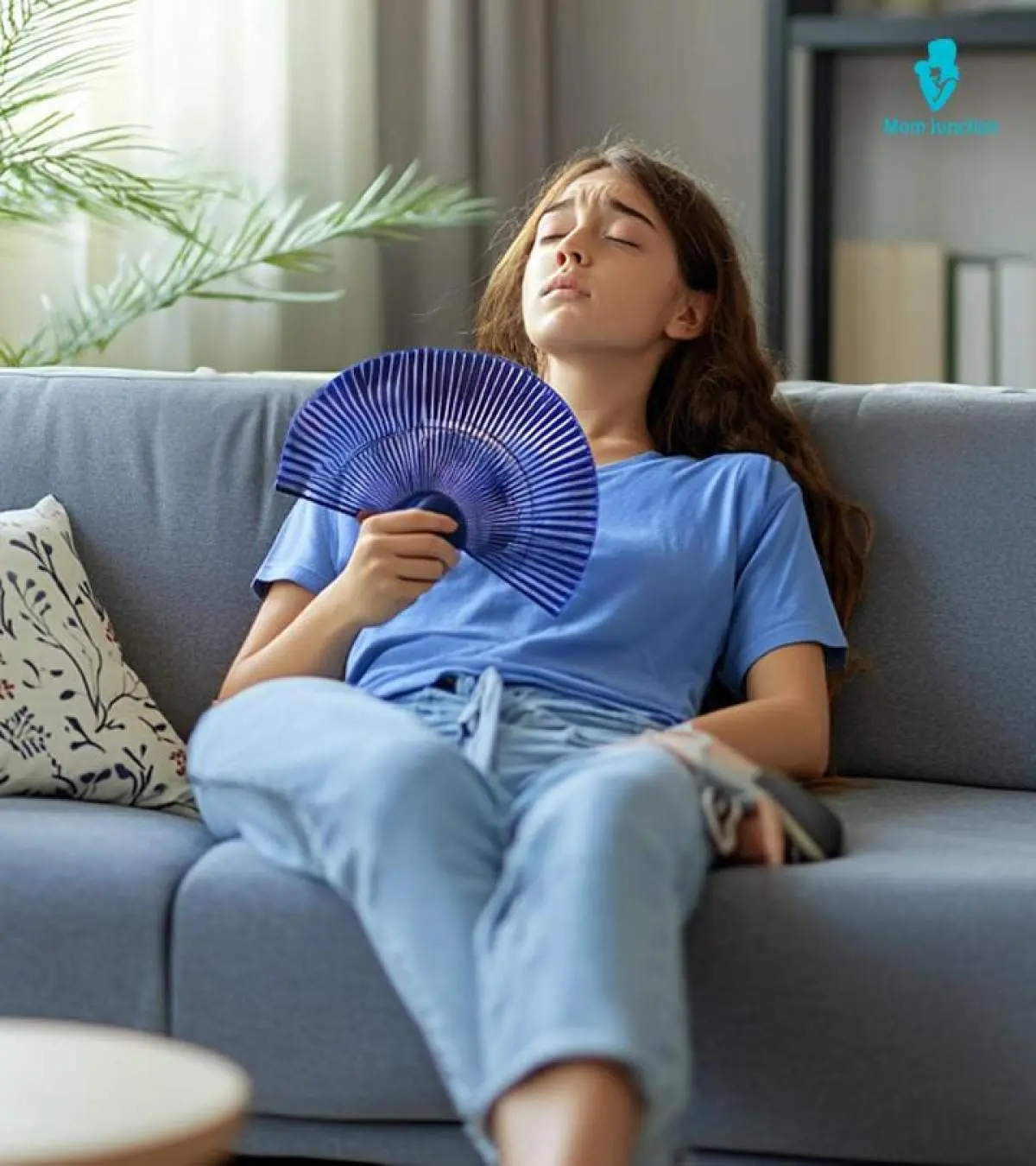 Hot Flashes In Teens: Causes, Symptoms, Treatment, And Remedies