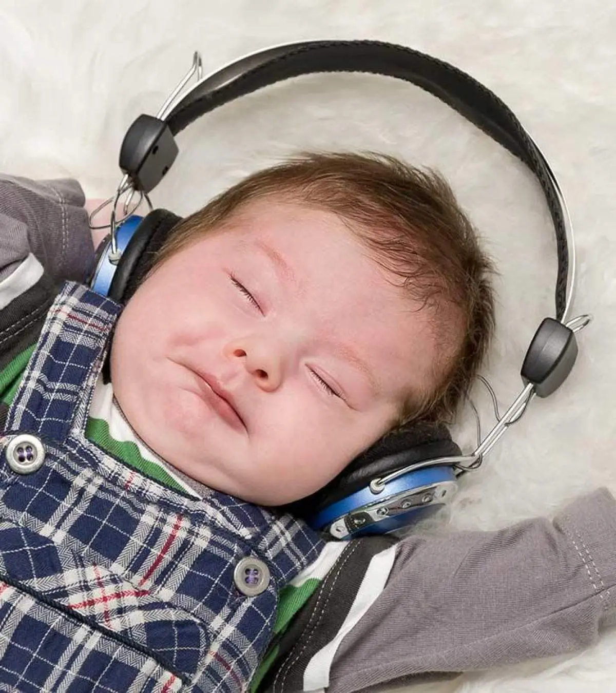 Lullabies For Babies: 16 Best Songs To Soothe Your Little One