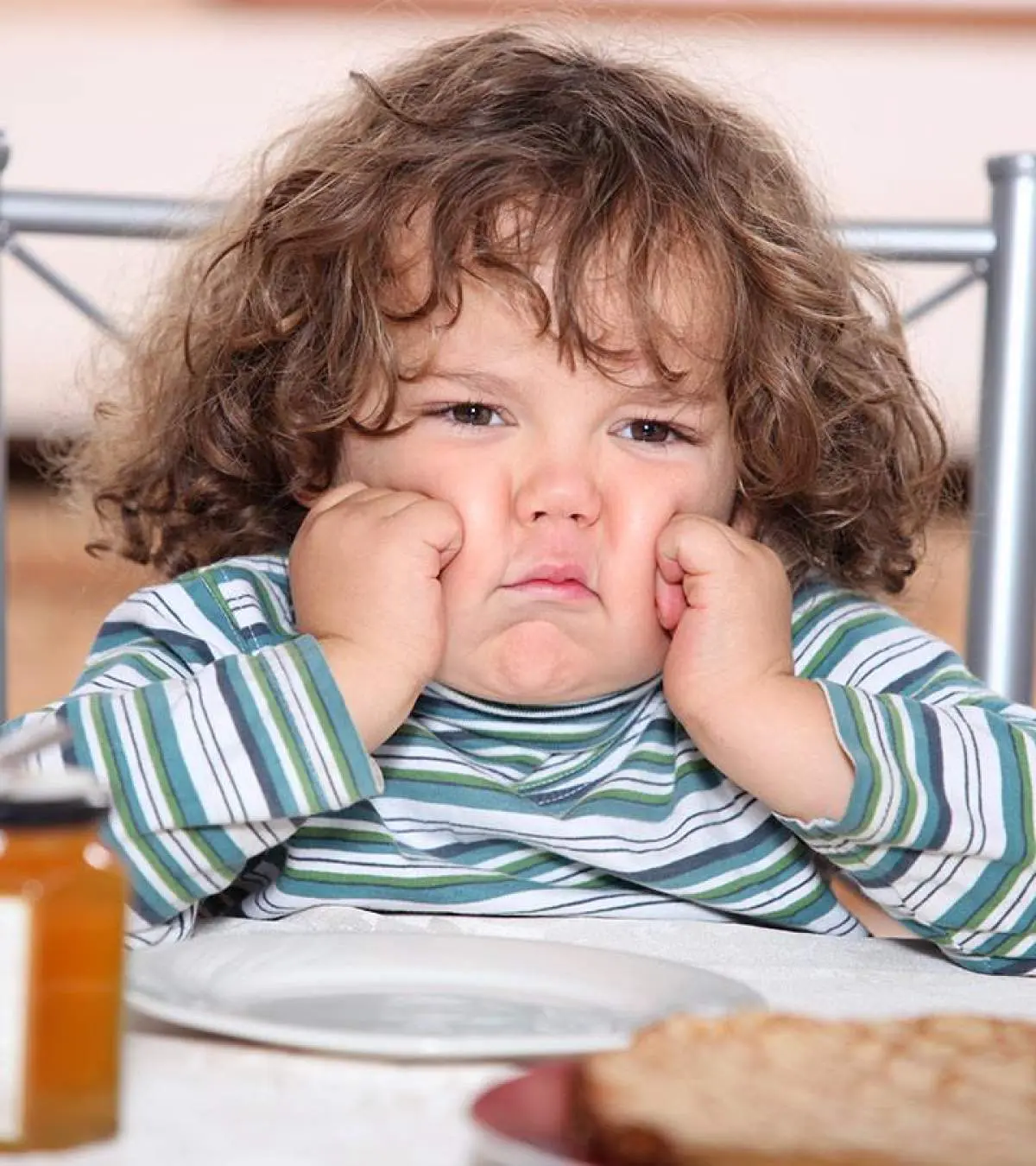 How To Deal With A Sulking Child: 14 Expert Parenting Tips