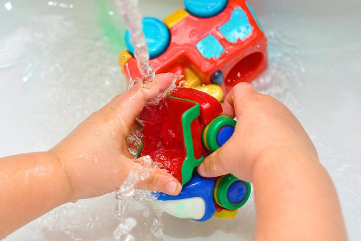 25 Super Fun Water Activities For Toddlers And Preschoolers