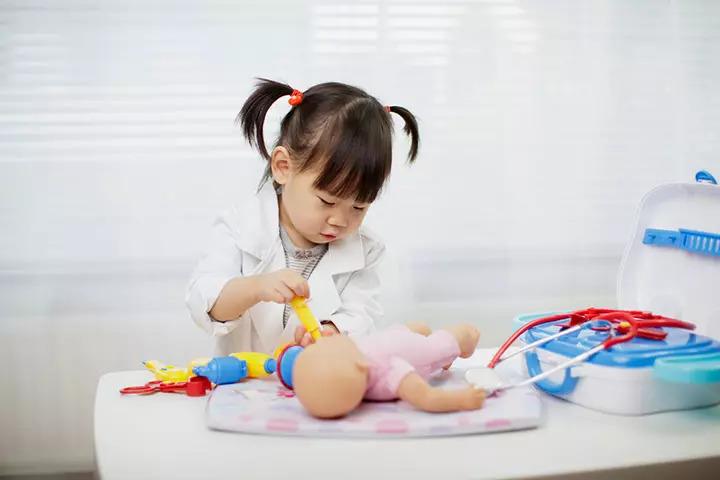 30 Interesting Role Play Ideas For Kids, And Their Benefits