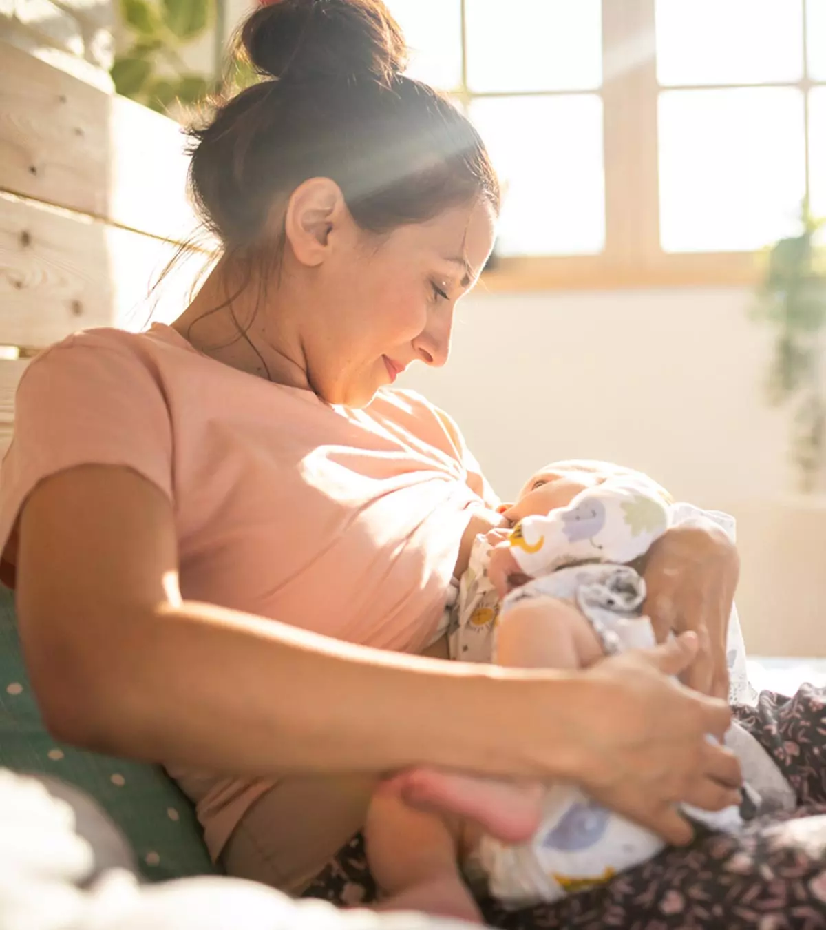 8 Benefits Of Laid Back Breastfeeding, How To Do, And Tips