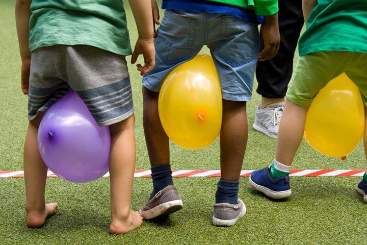 55 Fun Games For Family Reunions