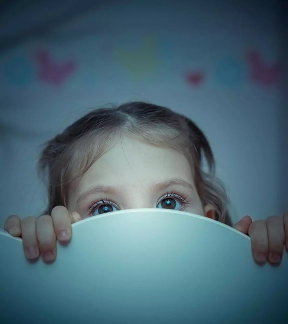 Help Your Child Overcome Fear: 20+ Expert Tips