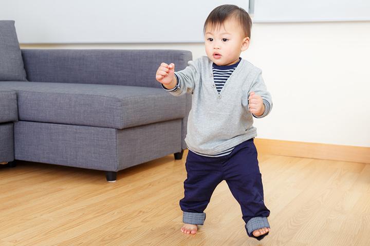 Step Reflex In Babies: What Is It And How Long Does It Last?