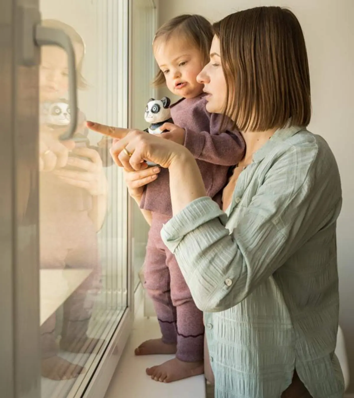 Only Child Syndrome: 12 Traits And 7 Parenting Tips