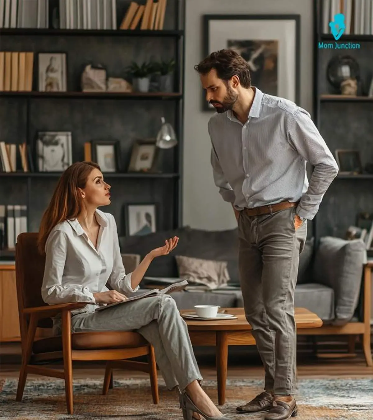 15 Signs Of A Controlling Wife And How To Deal With Her